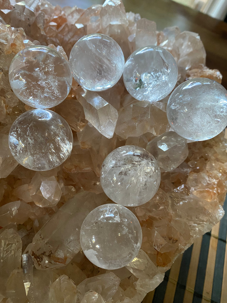 Clear Quartz Spheres Sml – Earth Vibrations
