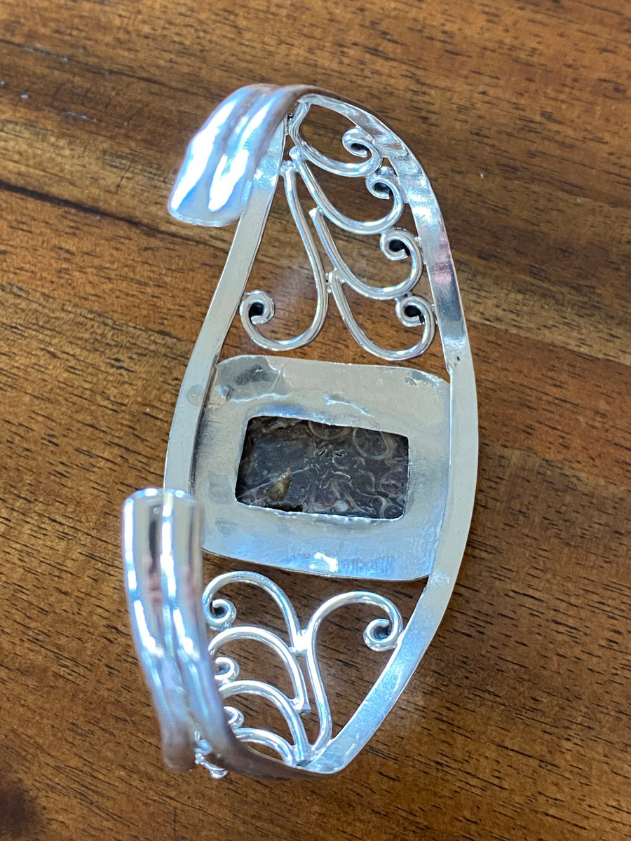 Tortilla Agate Cuff – Earth Vibrations